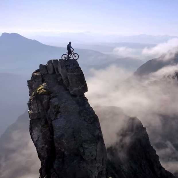 De meest bizarre 'bike ride' ooit!